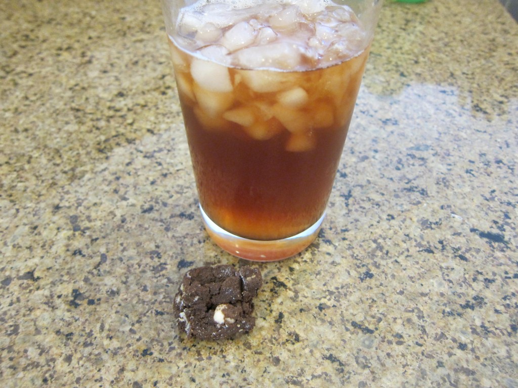 Iced Tea & Chocolate Cookie | Michelle Dudash, RD